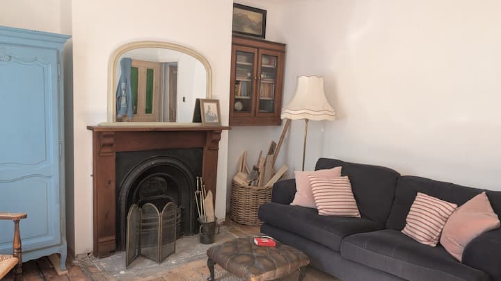 West Hill Lovely Three Storey Terraced House - 헤이스팅스