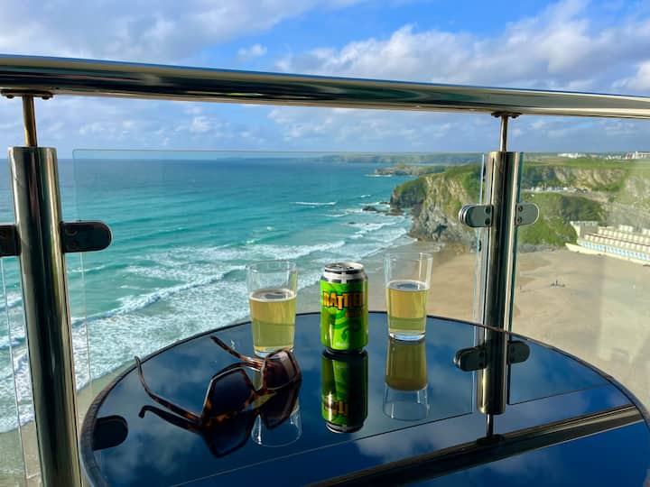Beachfront Apartment With 180° Sea Views - Tolcarne Beach