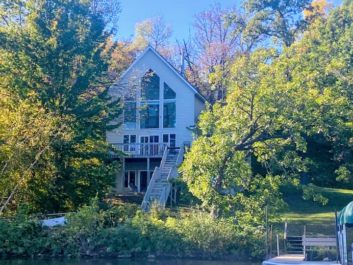 Beautiful Lake Home Retreat - Whispering Oaks Winery, Melrose