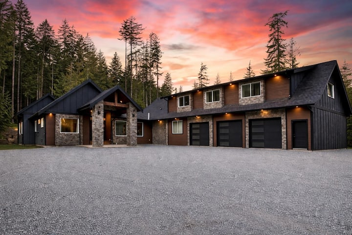 Shawnigan Lake Retreat With Theatre - Cowichan Bay