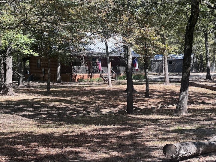 Little Cabin In The Woods. - Point, TX