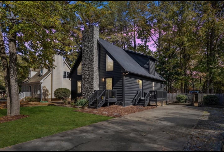 House That Feels Like A Cabin! - Durham, NC