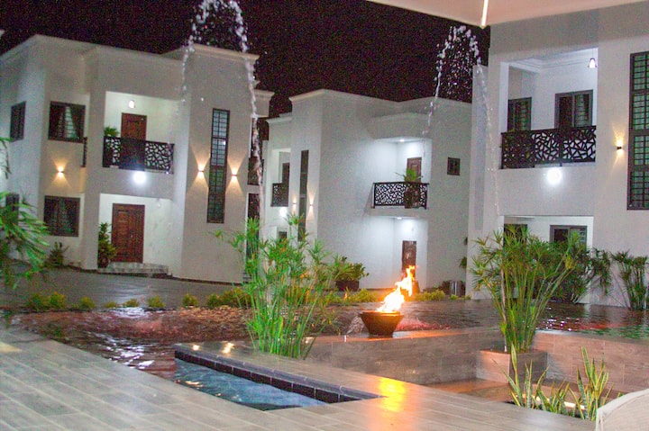 Hhak Luxury Crest - Ghana