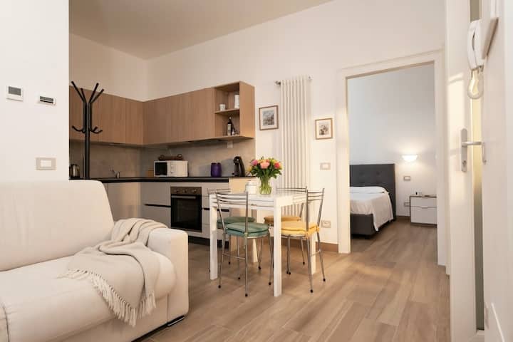Flat At 200m From Borghi Station + Ac By Kinguests - Côme