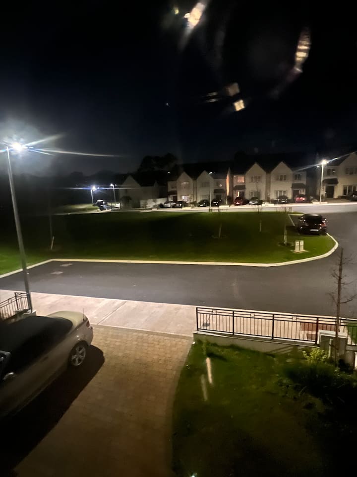 Double Bedroom With Parking - Cork