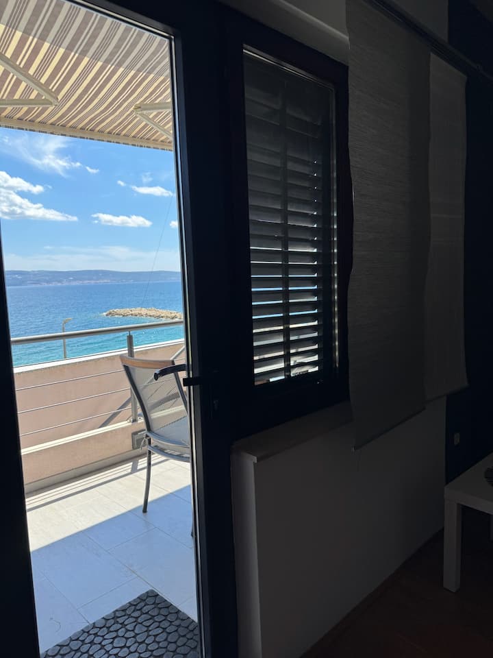Romantica, Seafront Apartment Middelm* * * * - Dugi Rat