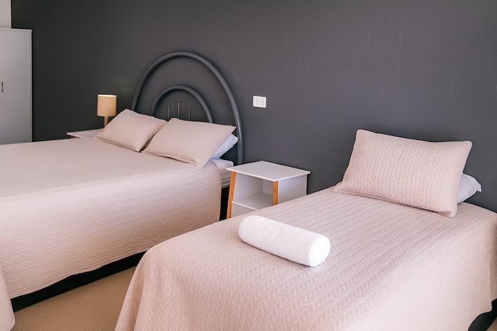 Motel Royal Tara Binalong Family Room (3 Guests) - Binalong