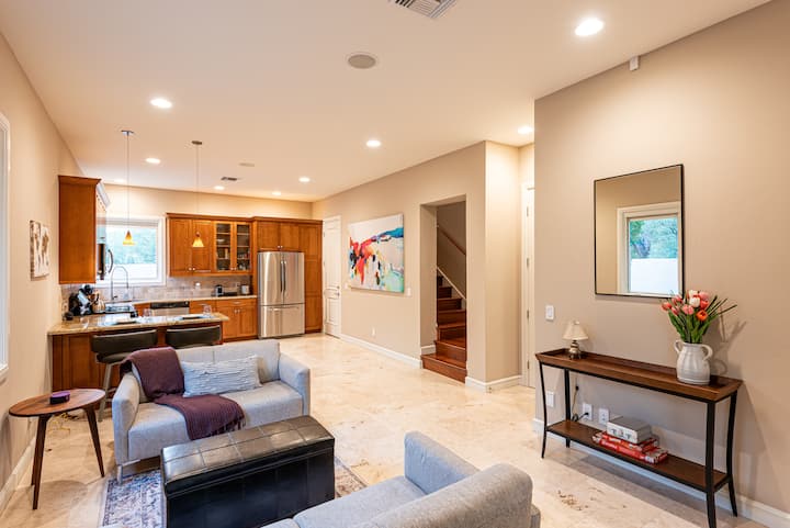 Modern Luxury-colonia Solana-king Bed - Tucson, AZ