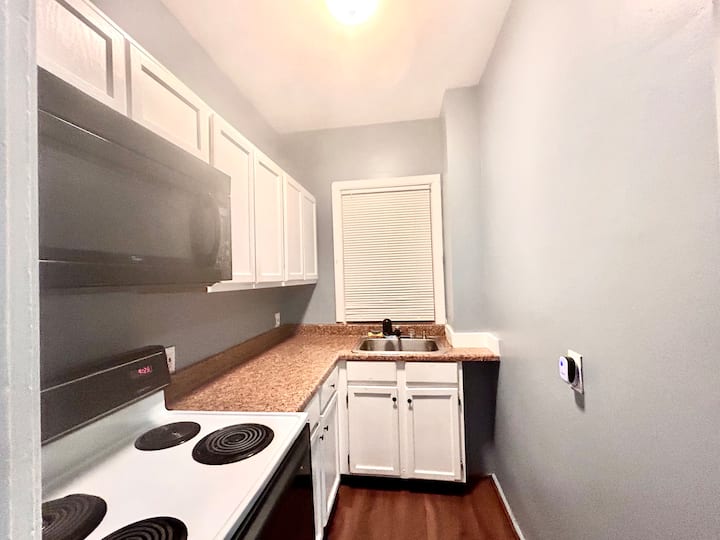 3 Bedroom 1 Bathroom Apartment - New Bedford, MA