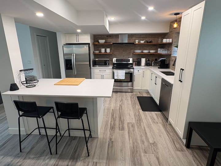Ardee & B’s Bnb - Lake Country