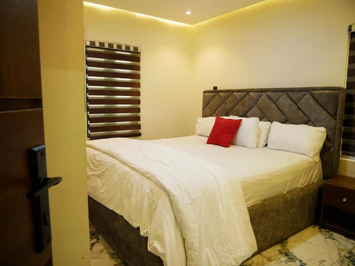 1br+lr Apt @ Ajao Estate | Self Check-in | Airport - Lagos, Nigeria