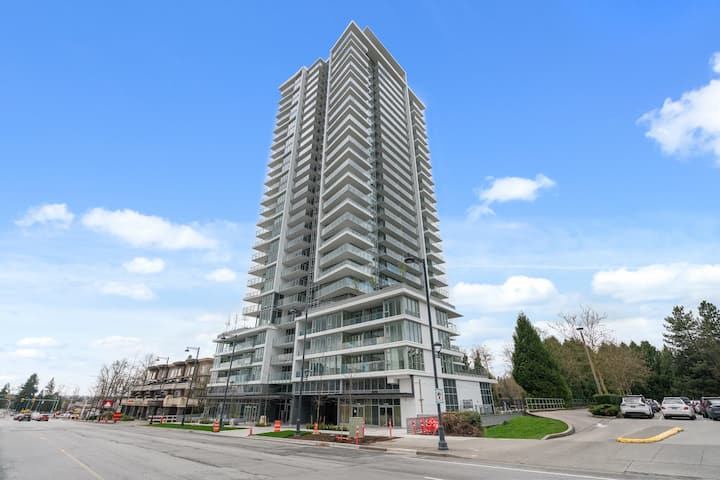 5-star Studio Surrey Kg Skytrain A/c & Gym - Surrey, BC