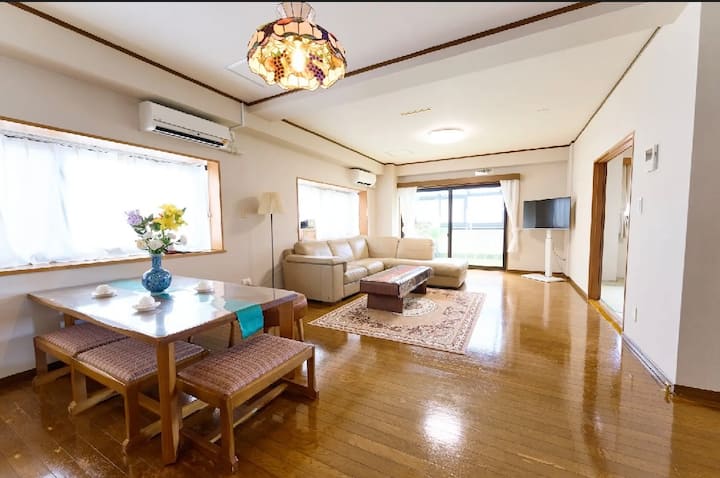 東西線浦安駅徒歩1分！太陽が差し込む、完全プライベートなテラスハウスで優雅な時間を - 浦安市