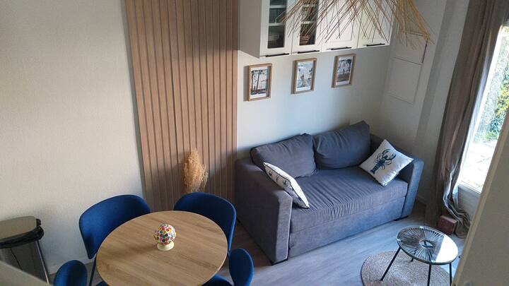 Maison Bord De Mer Avec Piscine - Préfailles