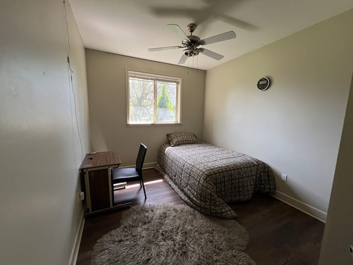 Private Room In Abbotsford -1 - Abbotsford