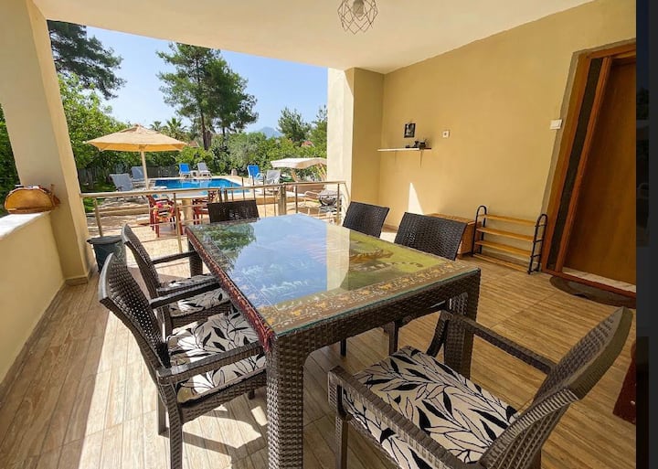 Beyaz Villa Rahat Aileye Uygun - Orhaniye
