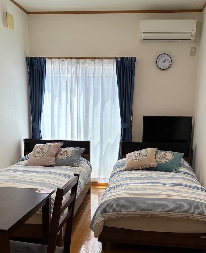23) Jr Takeshita St 5 Mins 2ppl Chartered Hakata - Fukuoka