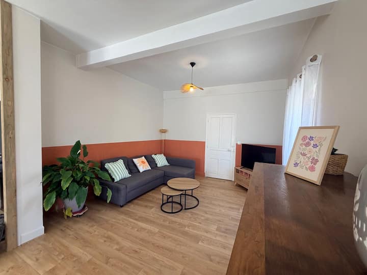 Maison Avec Terrasse Ombragée, Clim, Parking - Martel