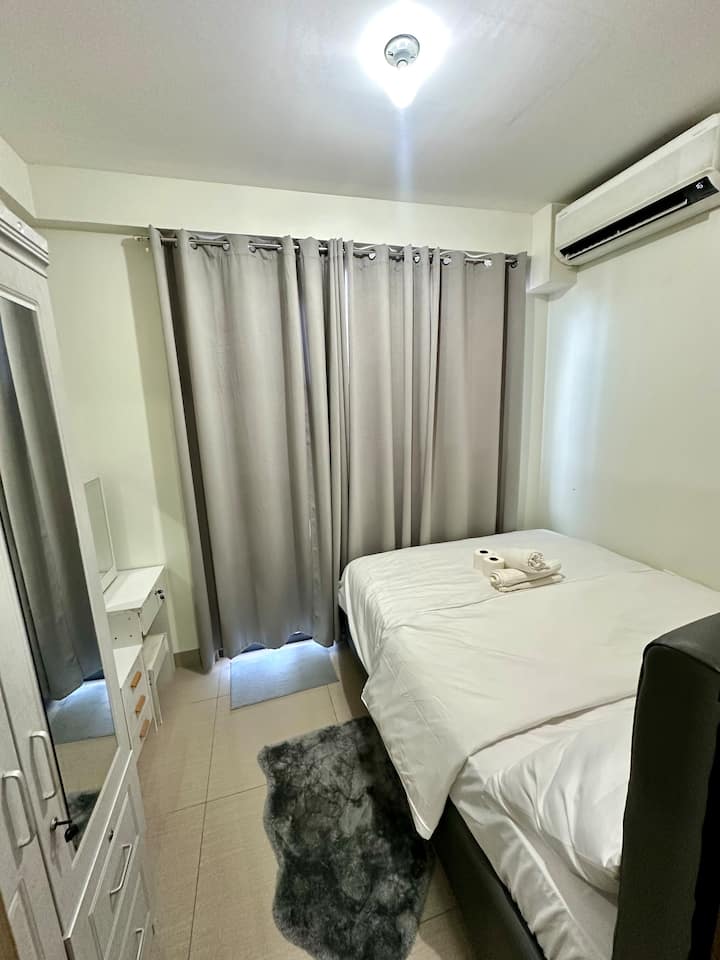 Local Staycation - Manila