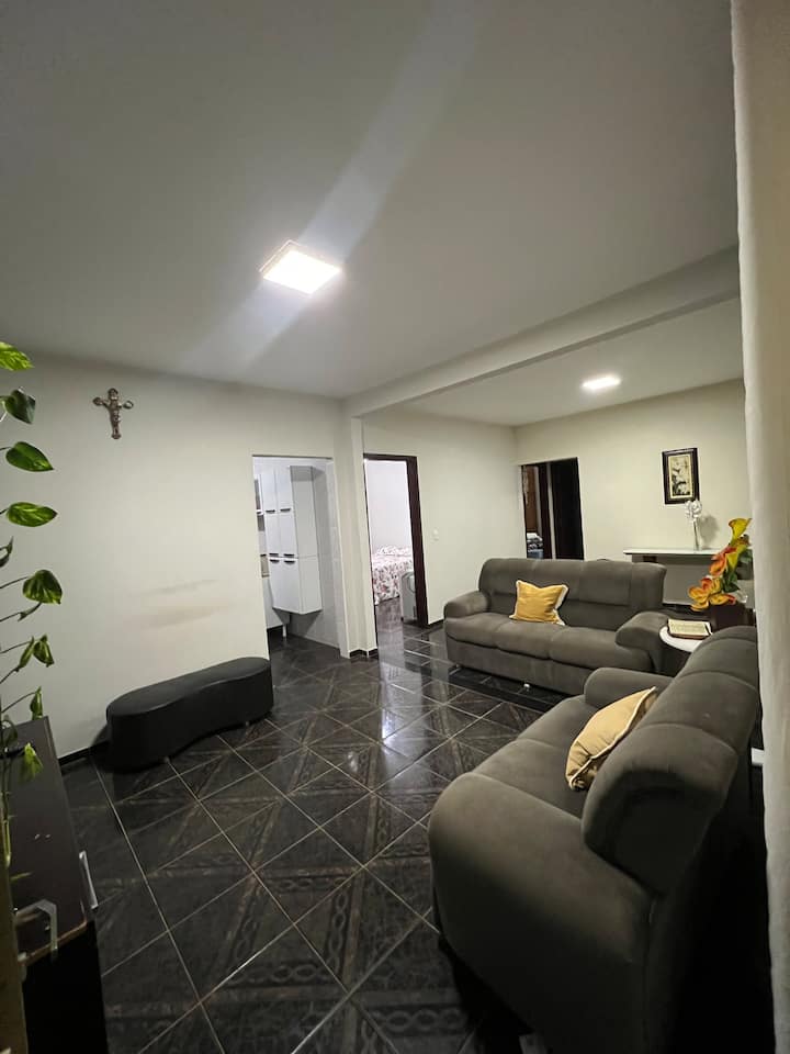Casa Ampla A 3 Mim Do Barreiro - Araxá