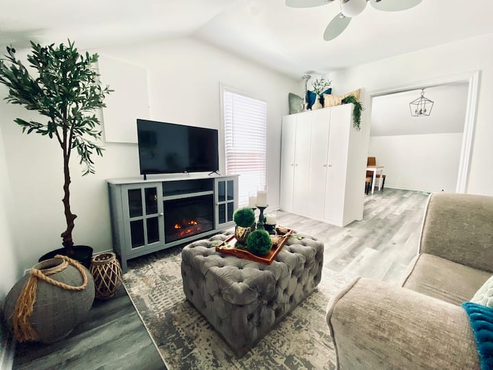 Entire 1 Bedroom Apartment - 브랜트퍼드