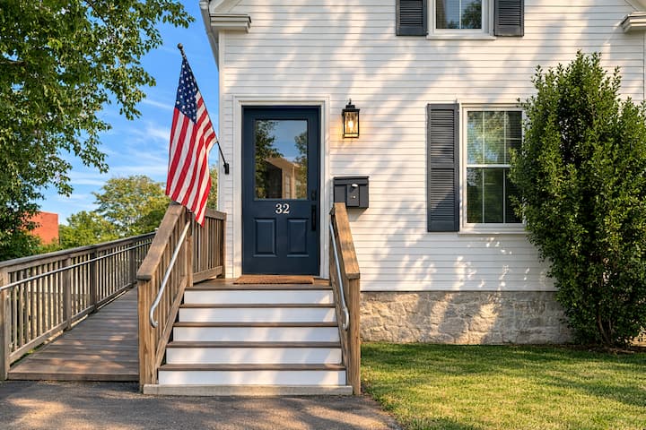 Walk To Restaurants & Waterfront | 5 Min Portland - South Portland, ME