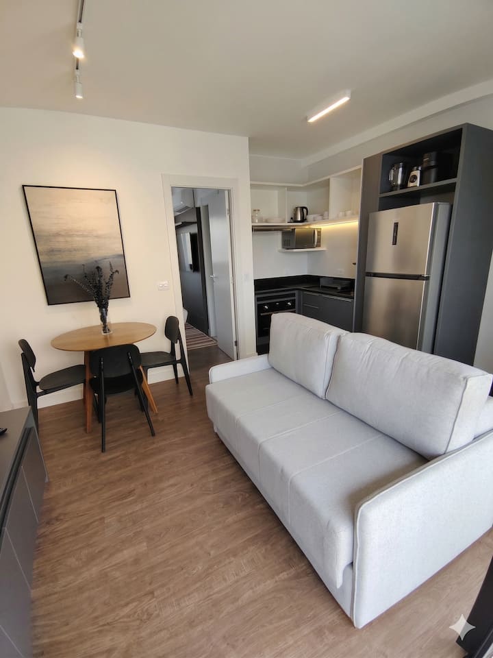 Apê Da Jê | Batel | Moderno | Vaga | 4 Hóspedes - Curitiba