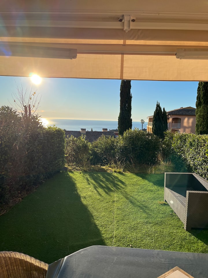 Rez-de-jardin Vue Mer, Piscine, Les Issambres - Roquebrune-sur-Argens