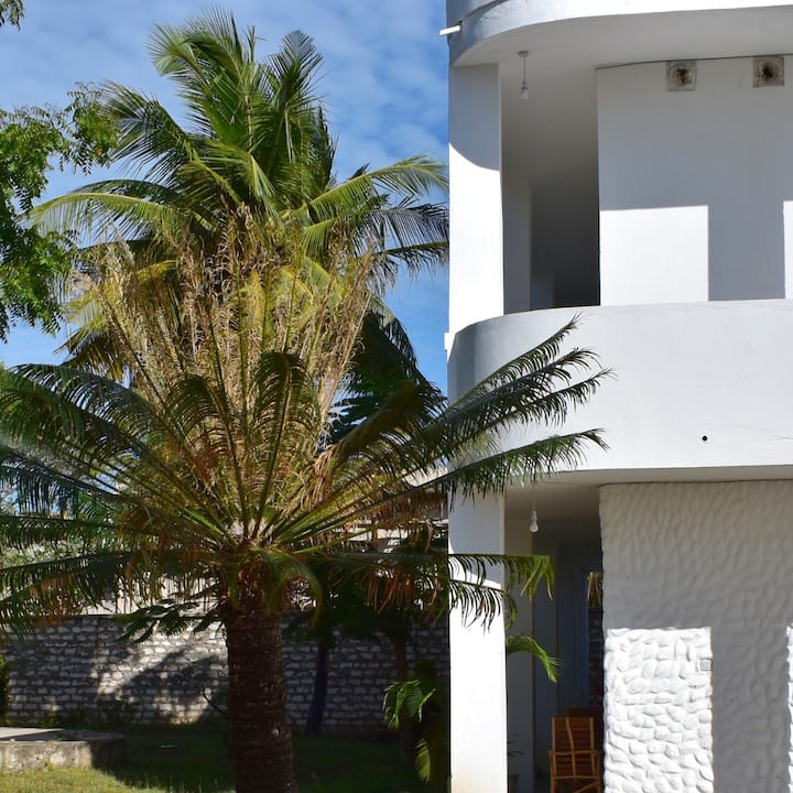 Diani 1-bedroom Beachside Condo - Diani Beach