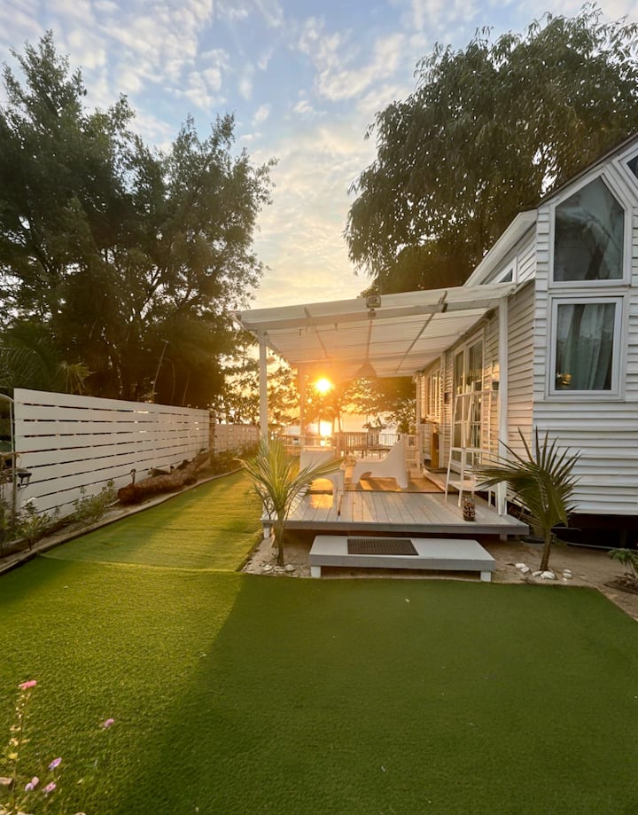 Oniro #1 | Sunset Experience, 10 Steps To The Sea - Ko Samui