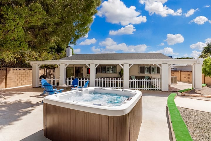 Stylish La Getaway W/hot Tub - San Fernando, CA