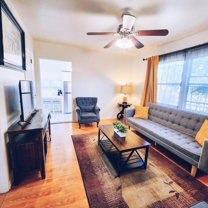 Cozy Casita Near Casinos In Bell - Downey, CA