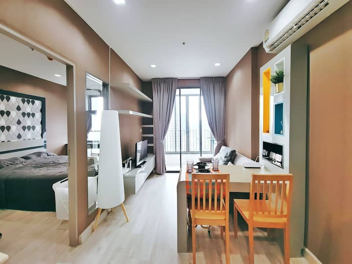 A Beacon Of Heaven W/ High Speed Internet 500m - Phra Khanong