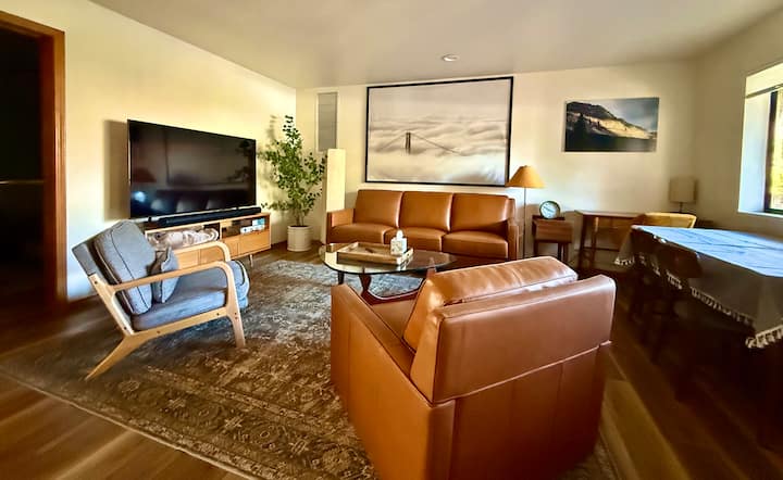 Modern Apt - Full Kitchen, Laundry & Espresso - Mammoth Lakes, CA