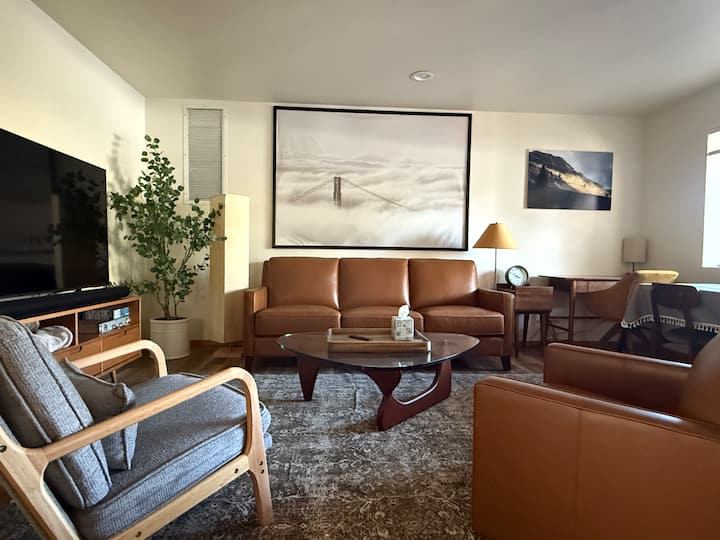 New Unit For All Seasons - Mammoth Lakes, CA