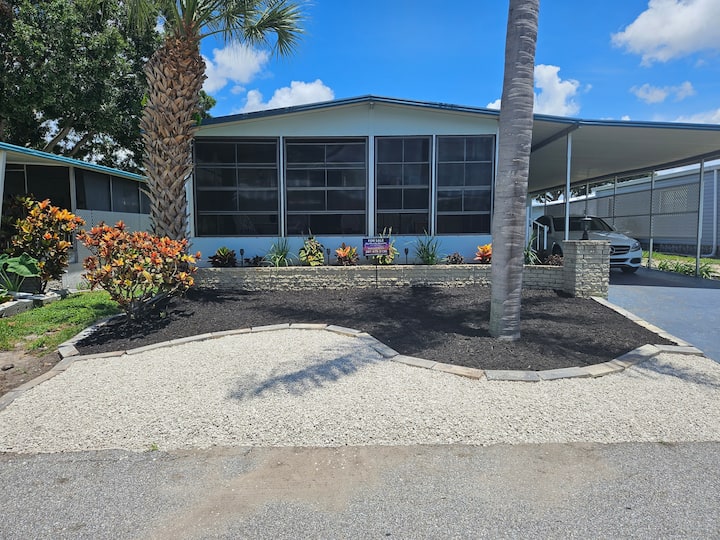 Cute Beach Cottage Getaway - Myakka River State Park, Sarasota