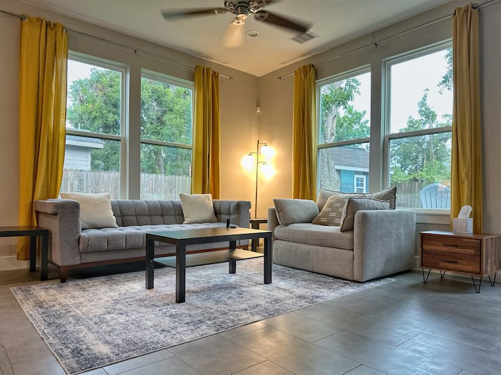 Modern 3br Gated • Nrg & Med Ctr Access - Houston, TX