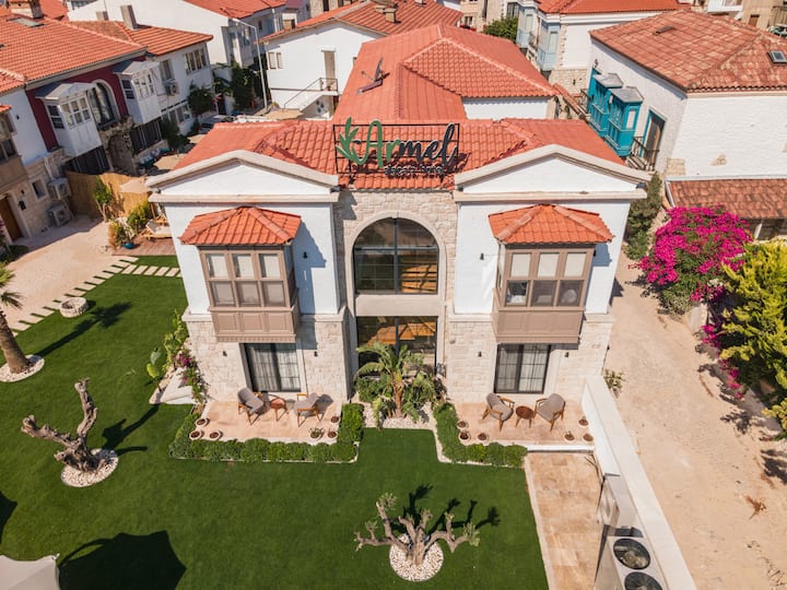 Alaçatı Isıtmalı Havuzlu Sessiz Ekonomik Oda(-1 ) - Alaçatı