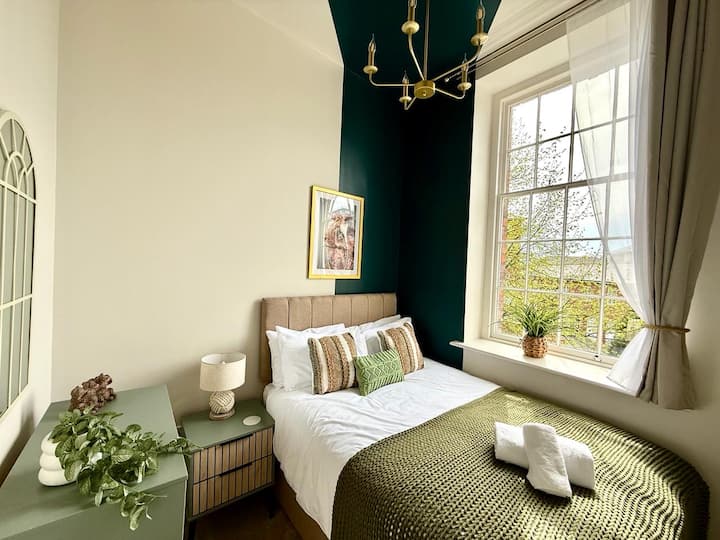 New Refurb/2bd/1bath/free Parking/pet Friendly - Gloucester