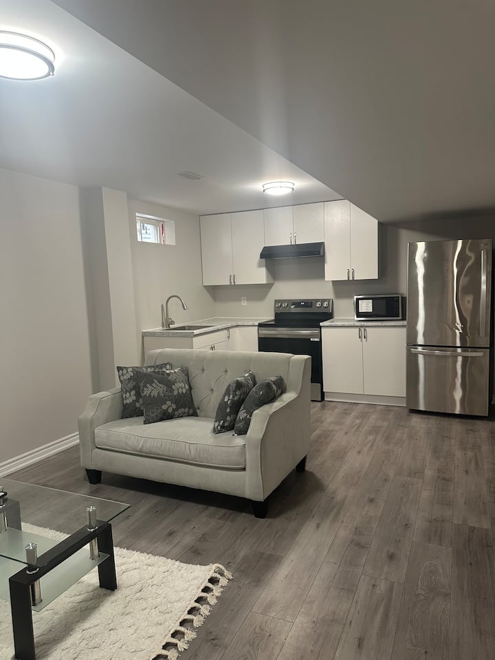 Beautiful Basement Apartment - Oshawa