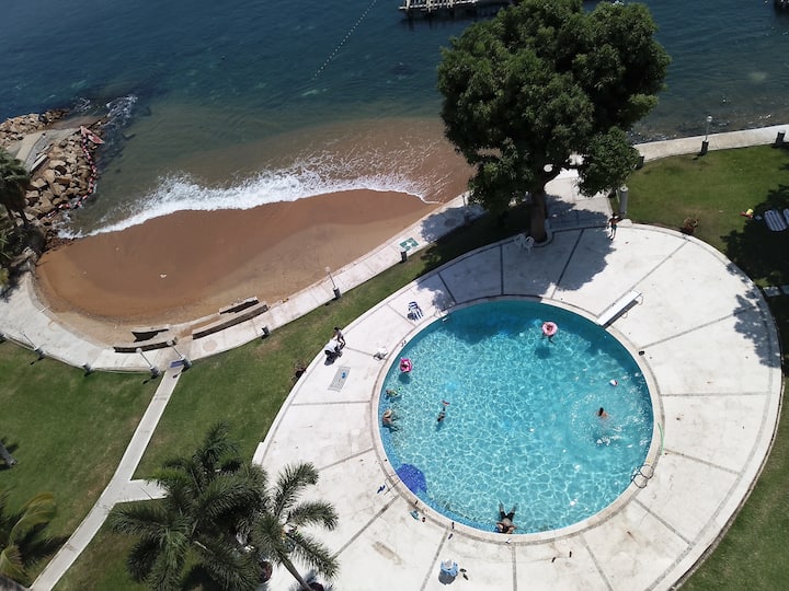 Suite En Condominio Los Cocos, Con Playa Y Muelle. - Acapulco