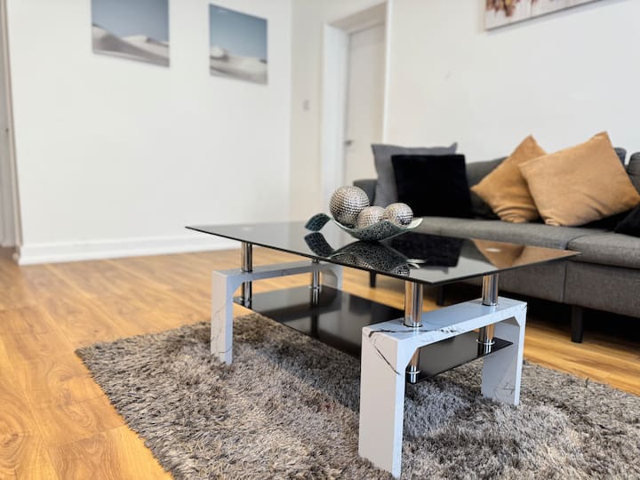 Stylish 2-bed Stay In Se London - Woolwich