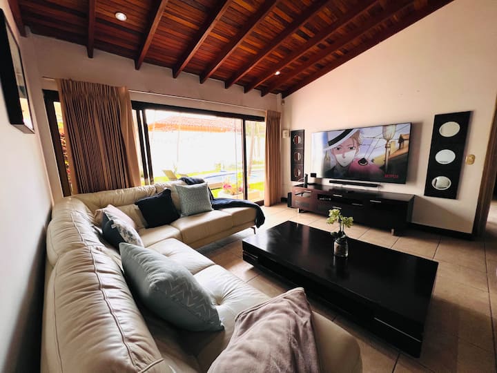 Casa Privada Con Piscina Y Jacuzzi - San José, Costa Rica