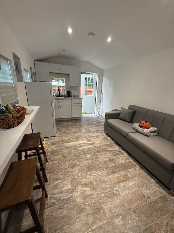 Guest House, Pet Friendly, Near Hollywood Beach - ハリウッド, FL