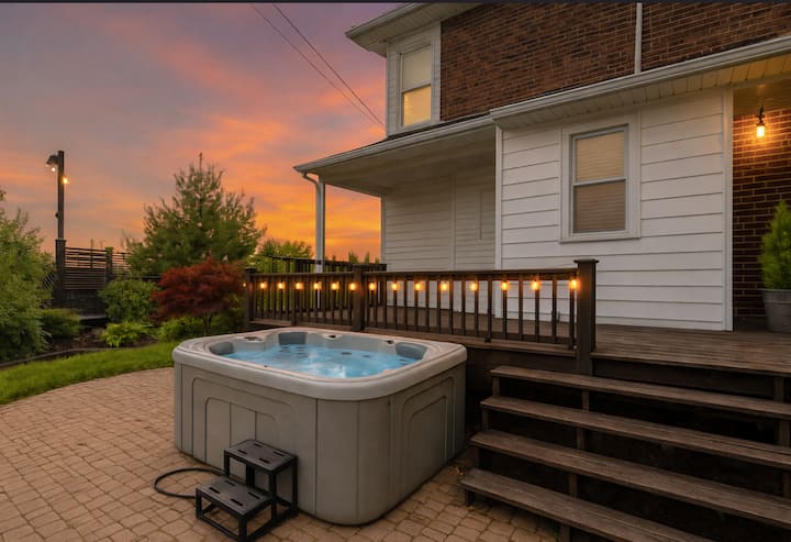 Renovated Historic Retreat - Hot Tub, Games - Columbus, OH