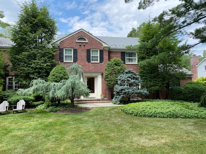 Pool, Hot Tub, Game Room & Gym. 30 Min Train Nyc - Chatham, NJ