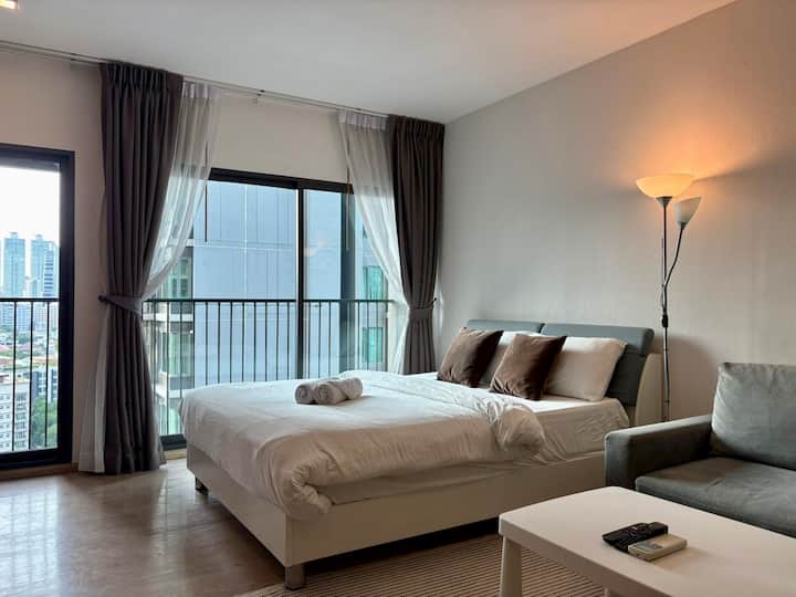 Bts 2 Min | Pool+gym | 500 Wifi | Airbnb Fee On Us - Bangkok