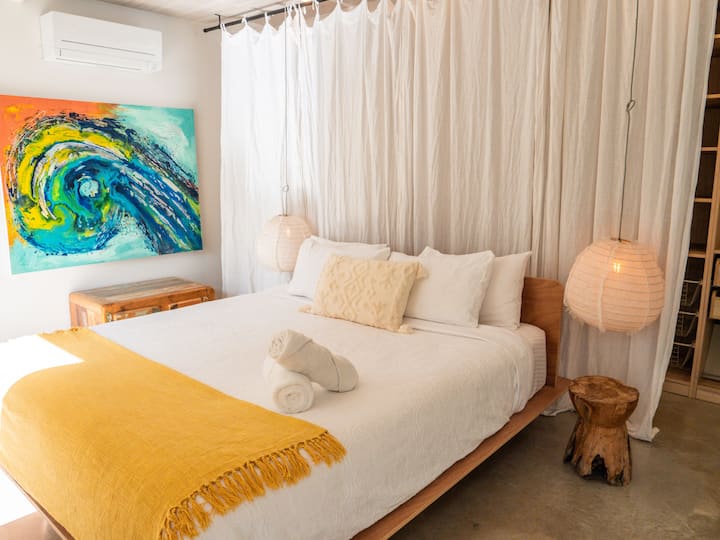 Jungle Room - Walk To Town - Byron Bay