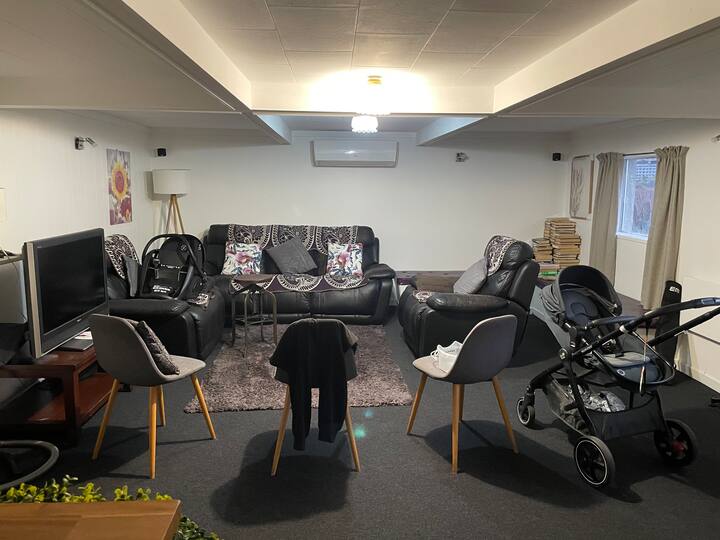 Home Away From Home! - Dunedin