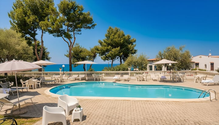 Relax With A Sea View In A Cottage With Pool. - Partinico